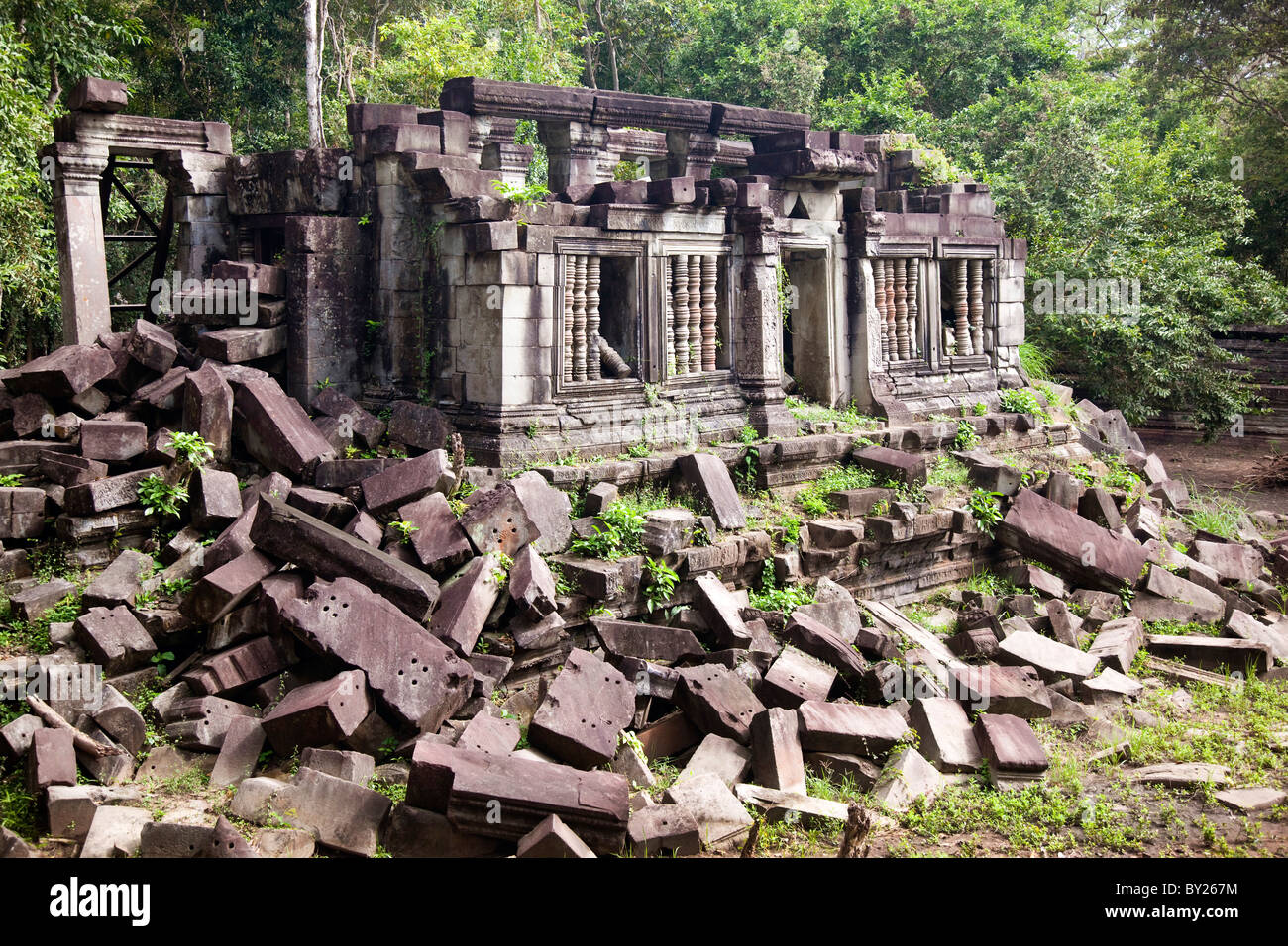 Beng melea temple hi-res stock photography and images - Alamy