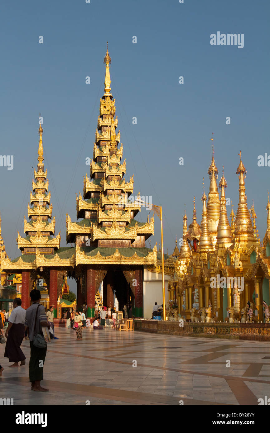 shwedagon paya, yangon Stock Photo - Alamy shwedagon paya, yangon Stock Photo - Alamy