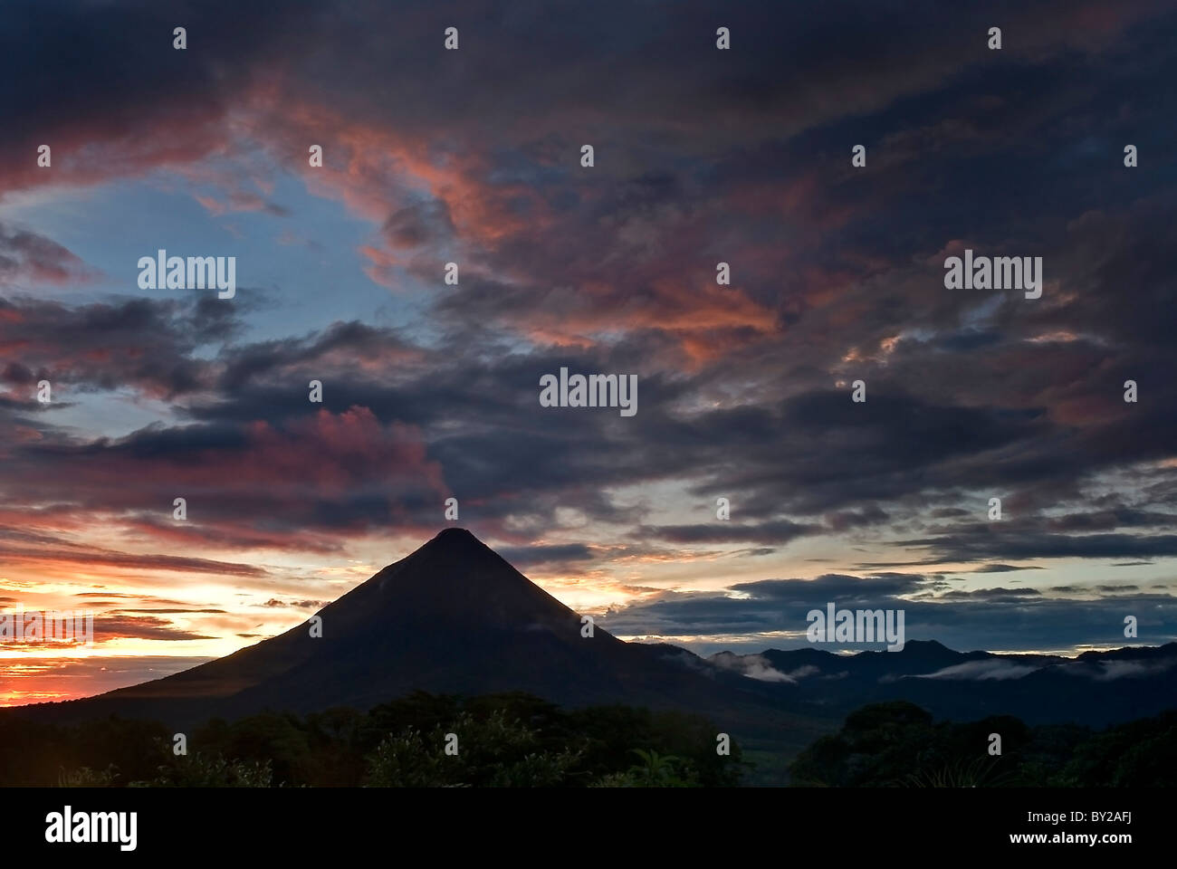Arenal volcano at dawn in Costa Rica Stock Photo - Alamy