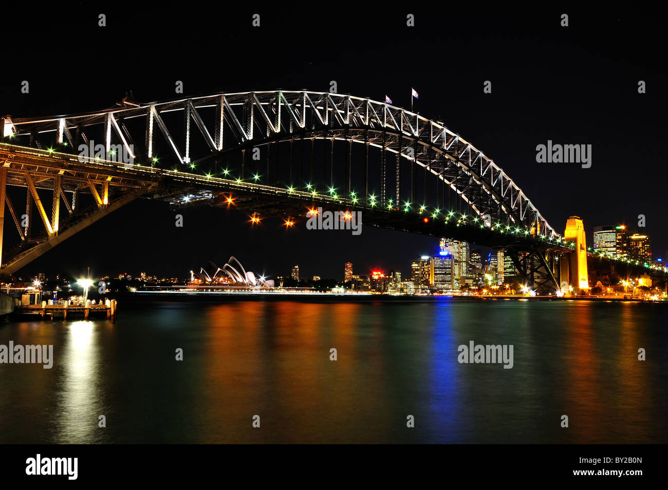 Sydney harbour bridge reflections hi-res stock photography and images ...