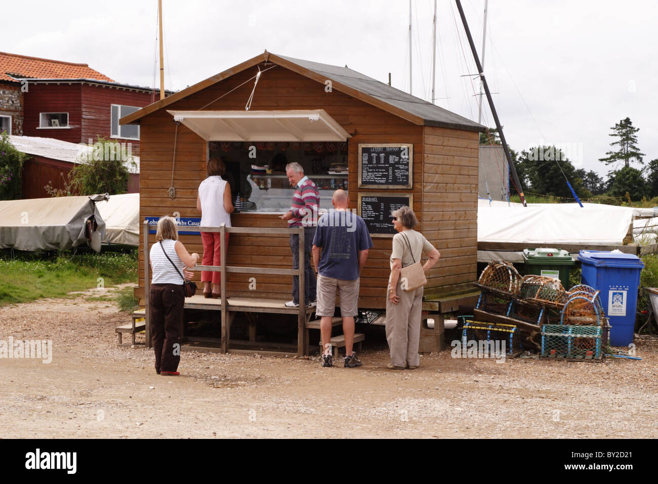 Fish kiosk hi-res stock photography and images - Alamy