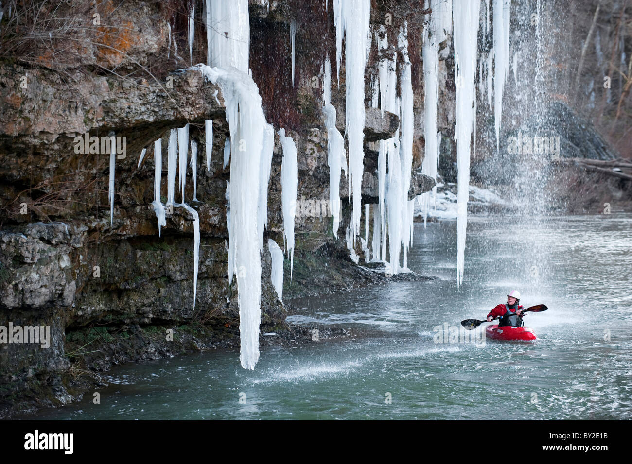 Woman kayak waterfall hi-res stock photography and images - Alamy