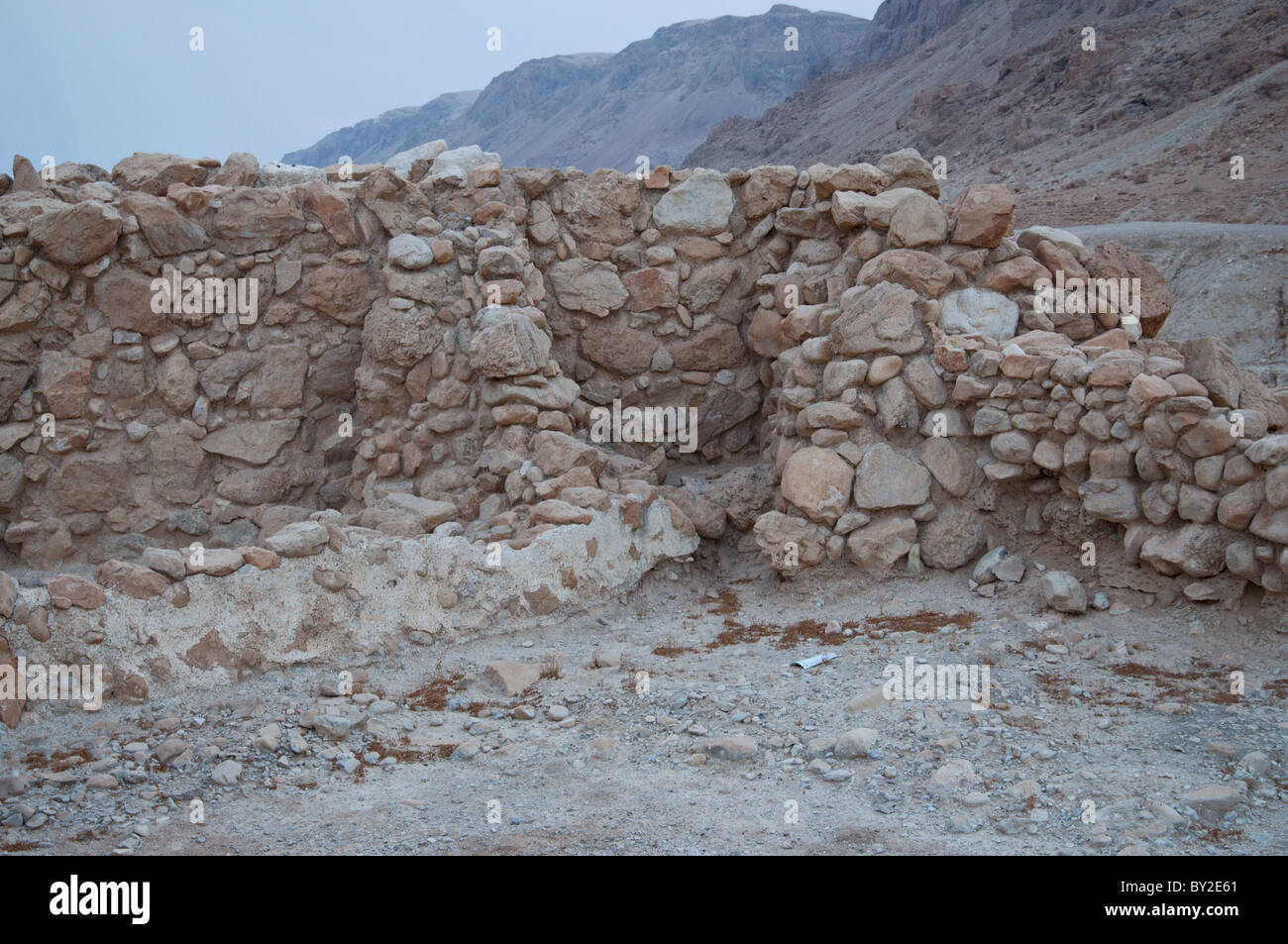 Qumran ruins hi-res stock photography and images - Alamy