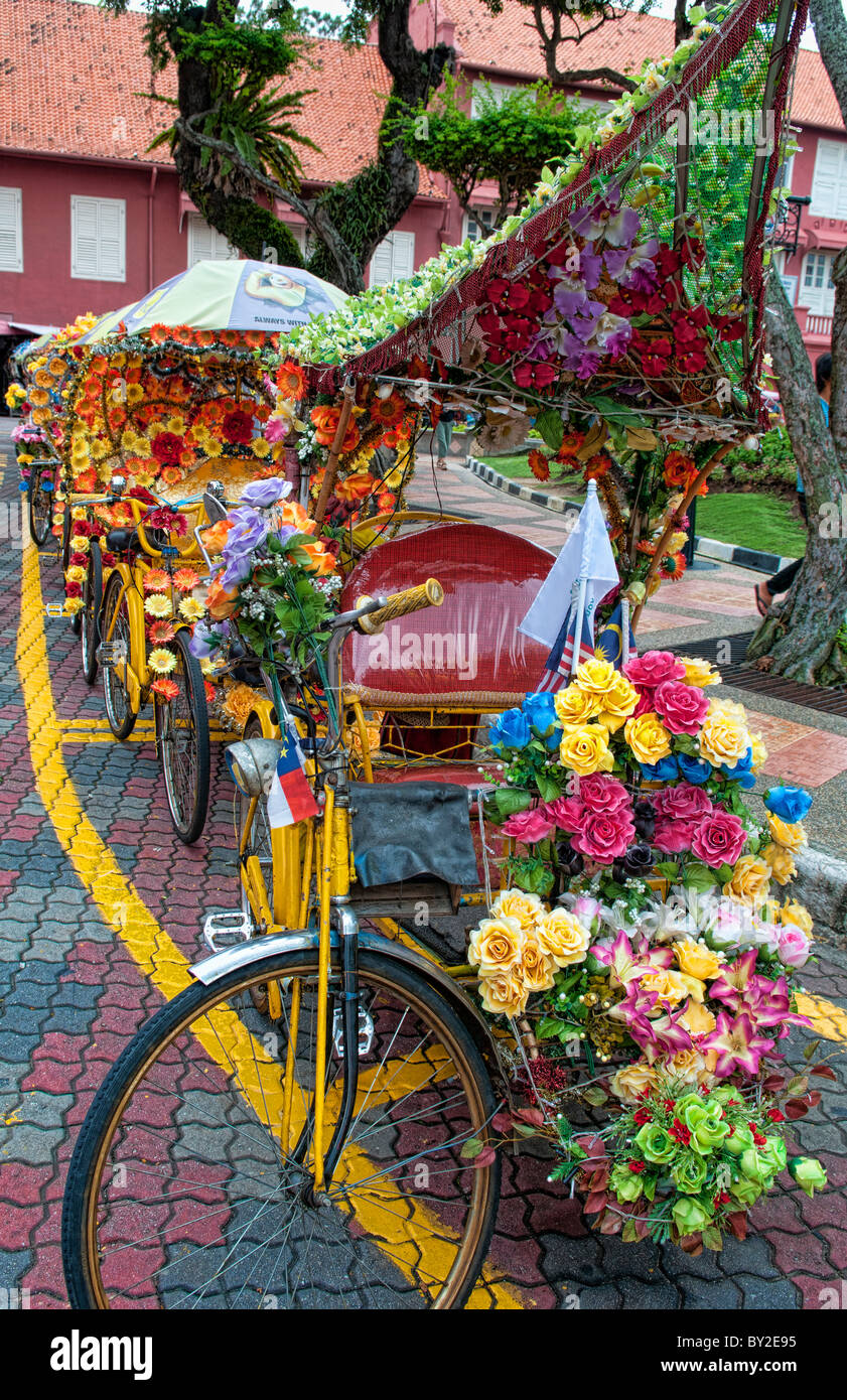 Rick shaws hi-res stock photography and images - Alamy