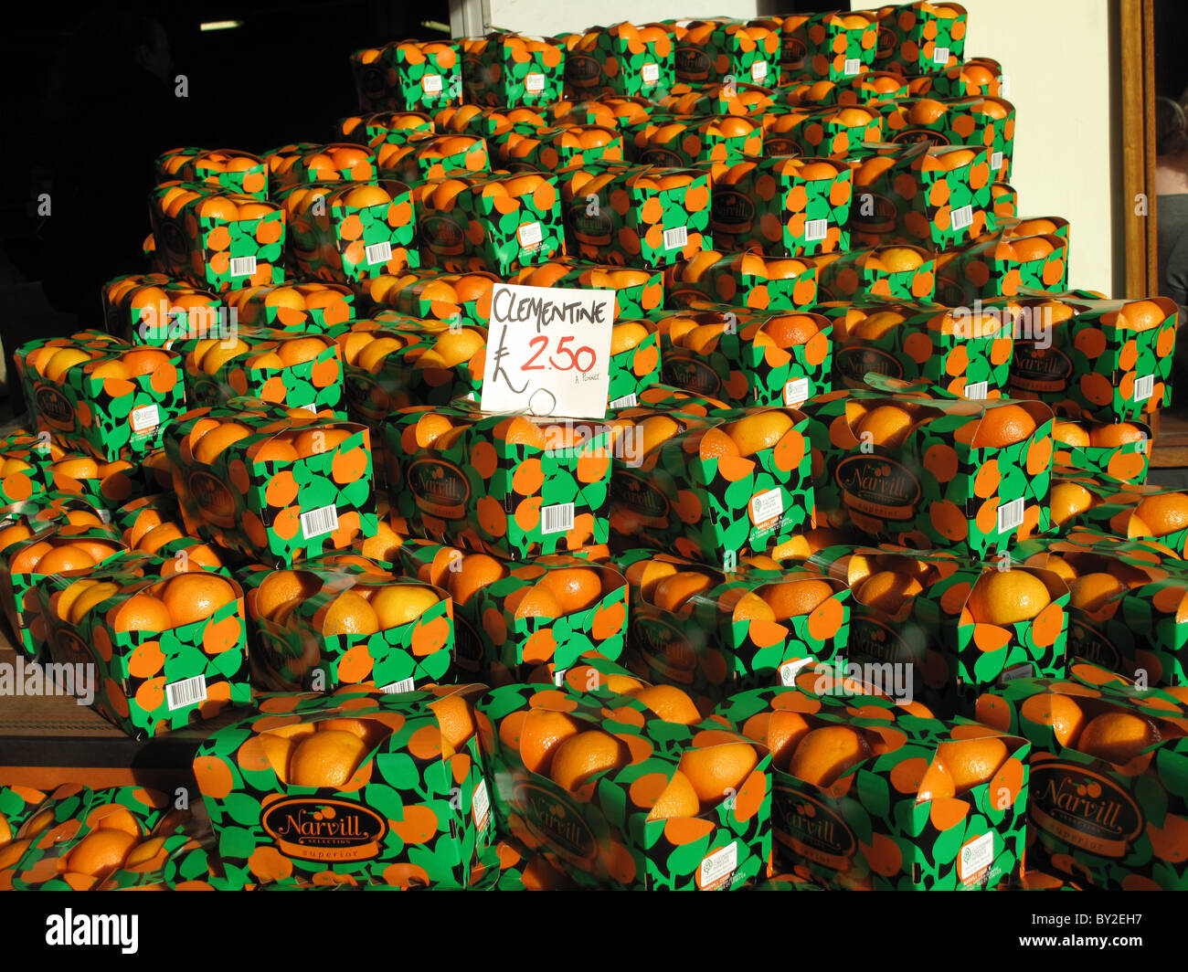 Clementines clementine box hi-res stock photography and images - Alamy