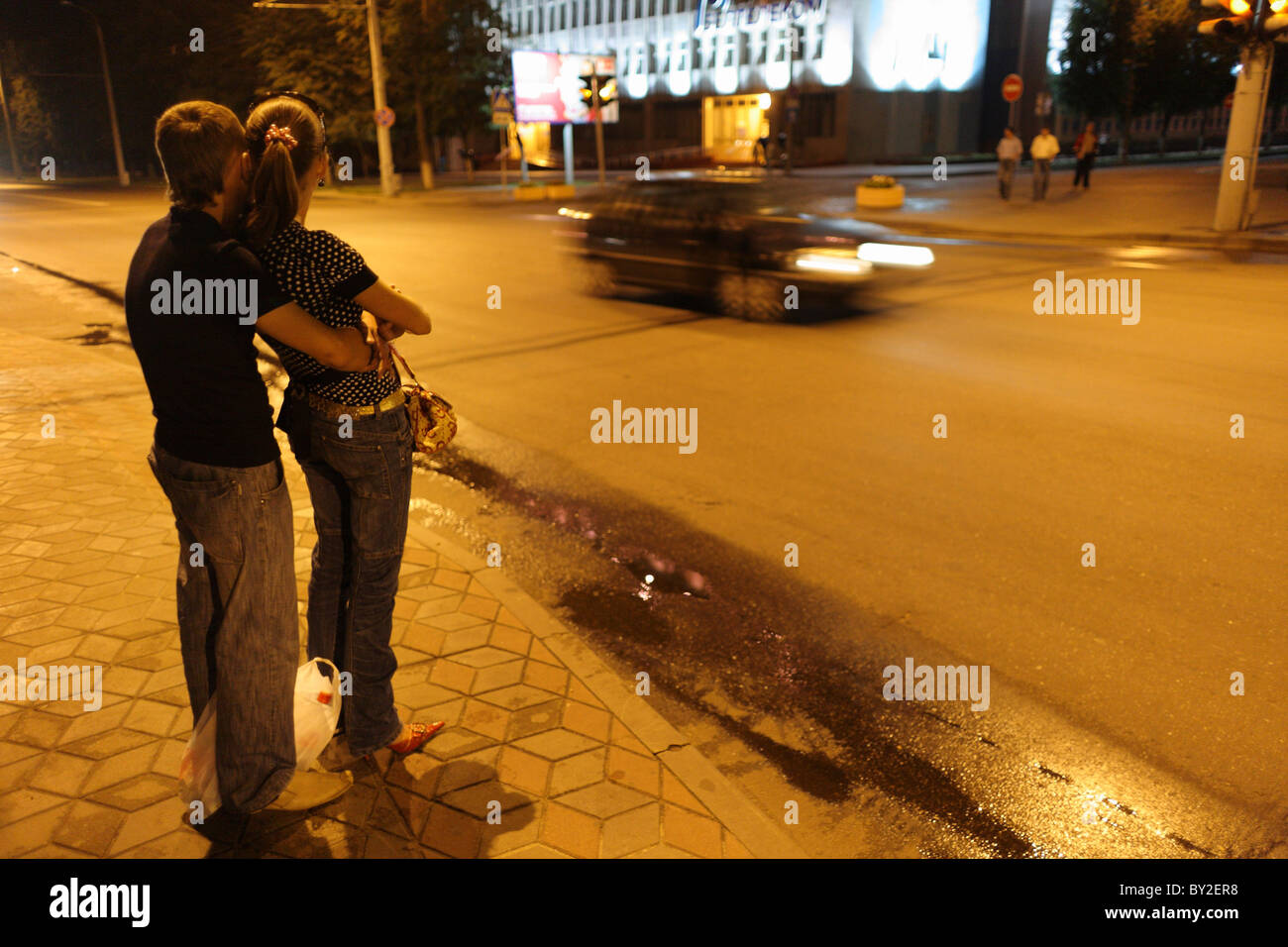 Waiting together street scene hi-res stock photography and images - Alamy