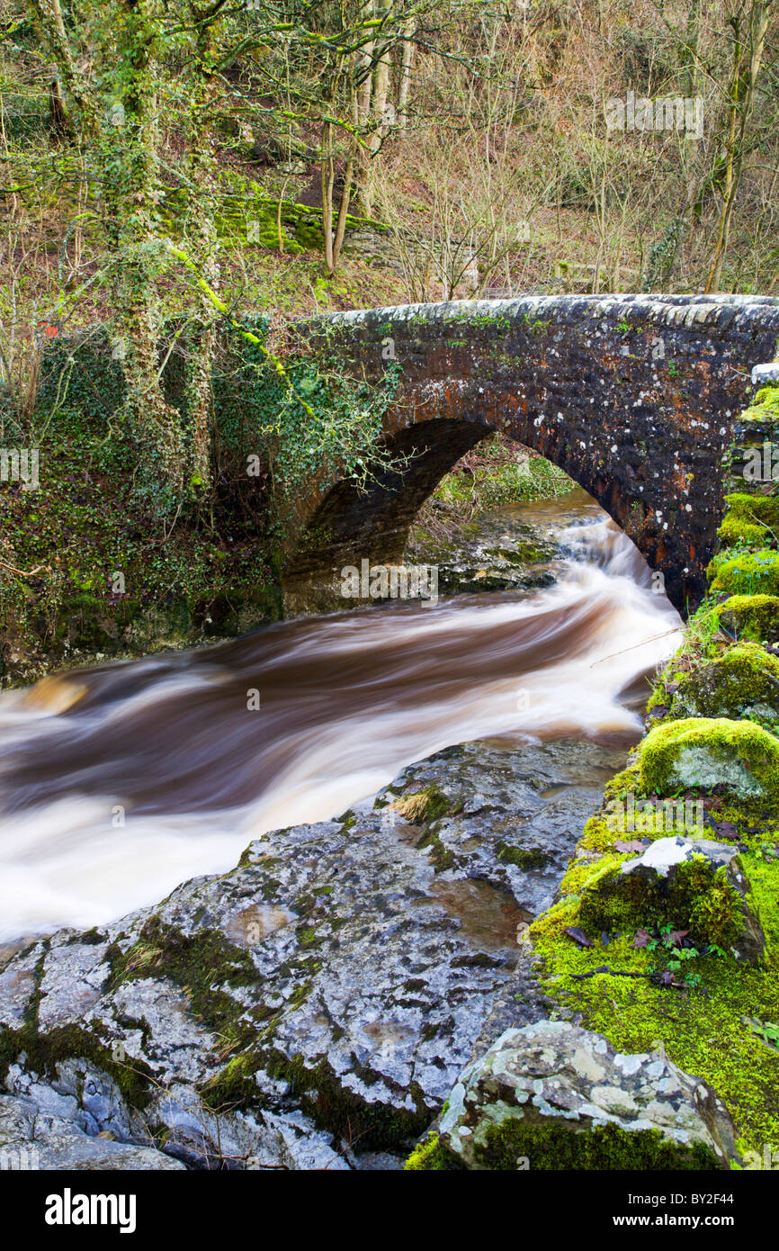 Footbridge beck stream river hi-res stock photography and images - Alamy