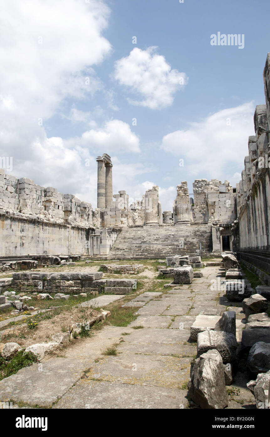 HISTORIC RUINS OF TEMPLE OF APOLLO DIDIUM TURKEY DIDIUM TURKEY DIDIUM ...