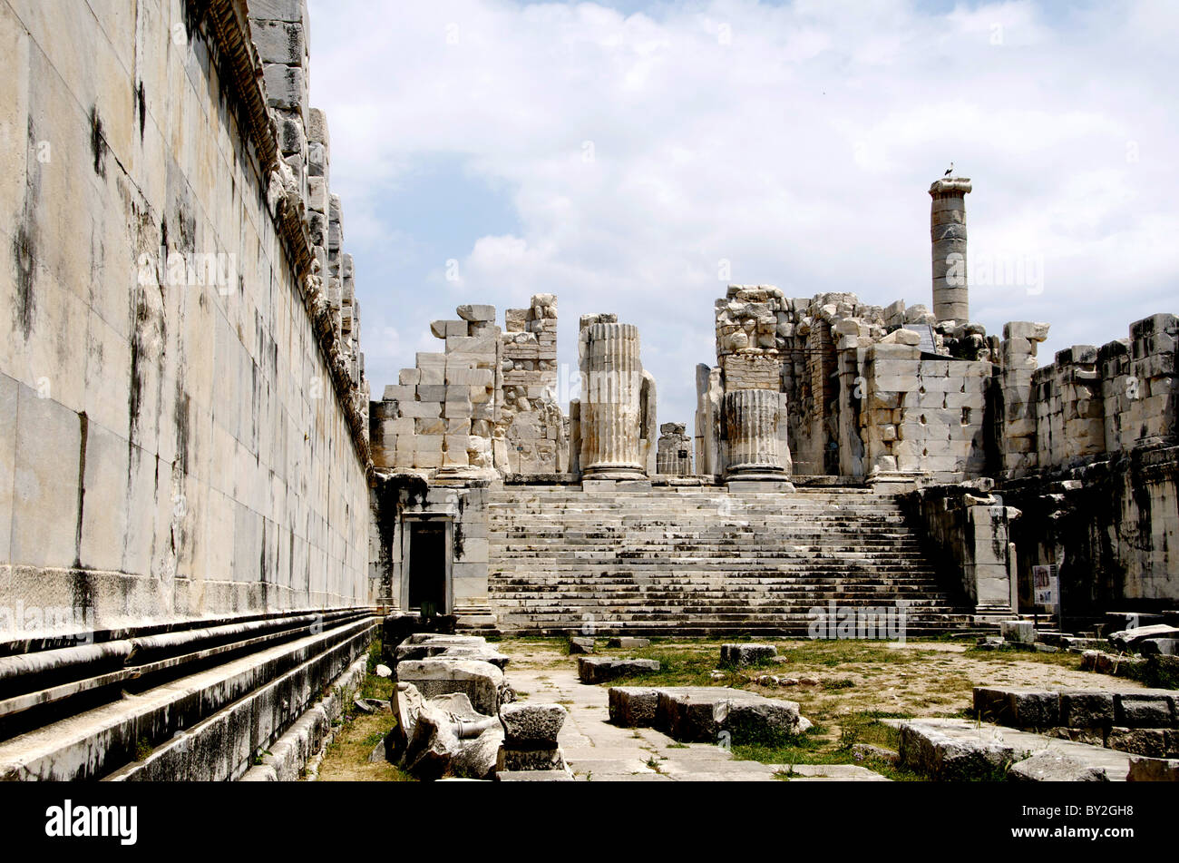 HISTORIC RUINS OF TEMPLE OF APOLLO DIDIUM TURKEY DIDIUM TURKEY DIDIUM ...