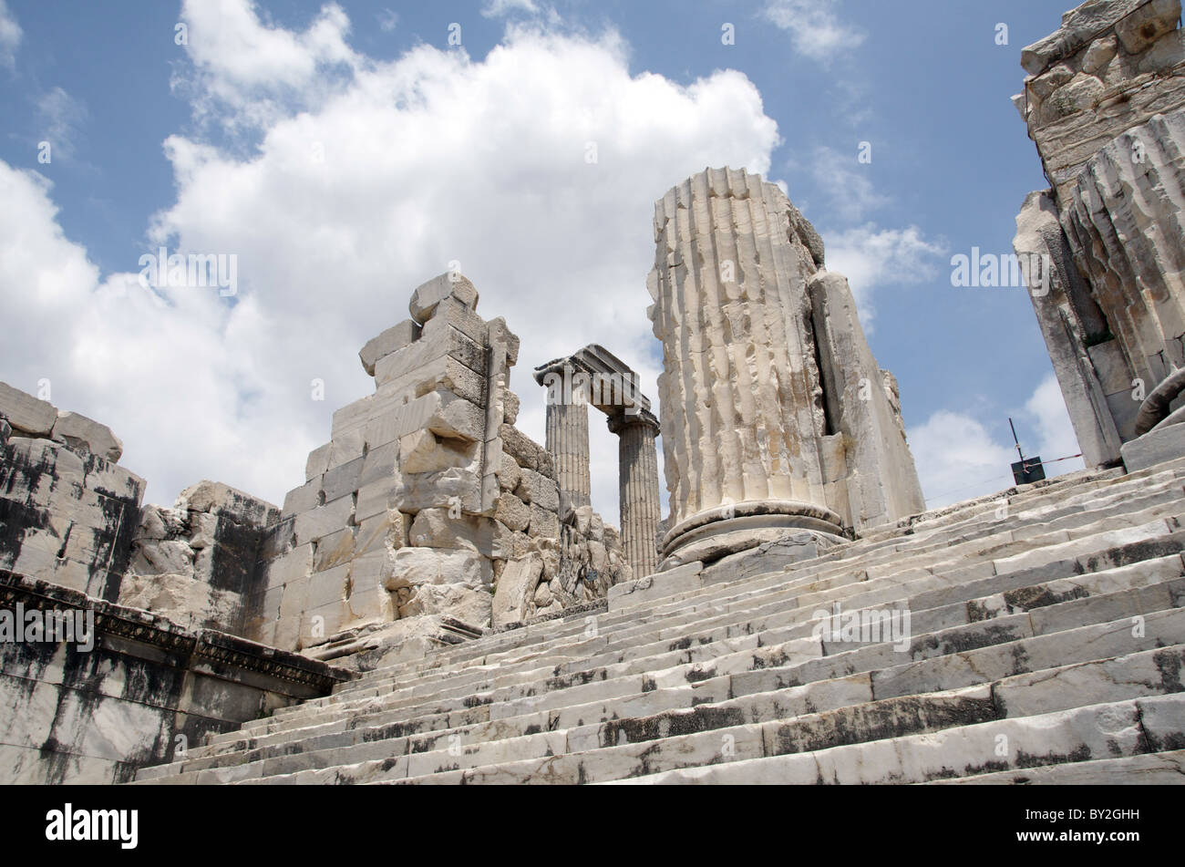 MARBLE STEPS AT APOLLO TEMPLE DIDIUM TURKEY DIDIUM TURKEY DIDIUM TURKEY ...