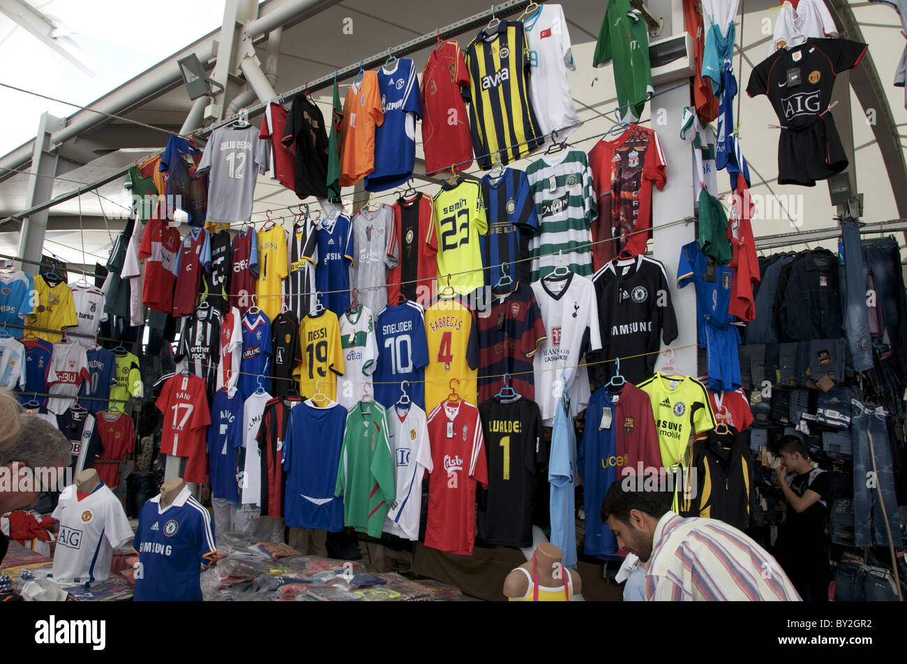 FOOTBALL SHIRT STALL DIDIUM BAAZAR MARKET TURKEY DIDIUM TURKEY DIDIUM ...