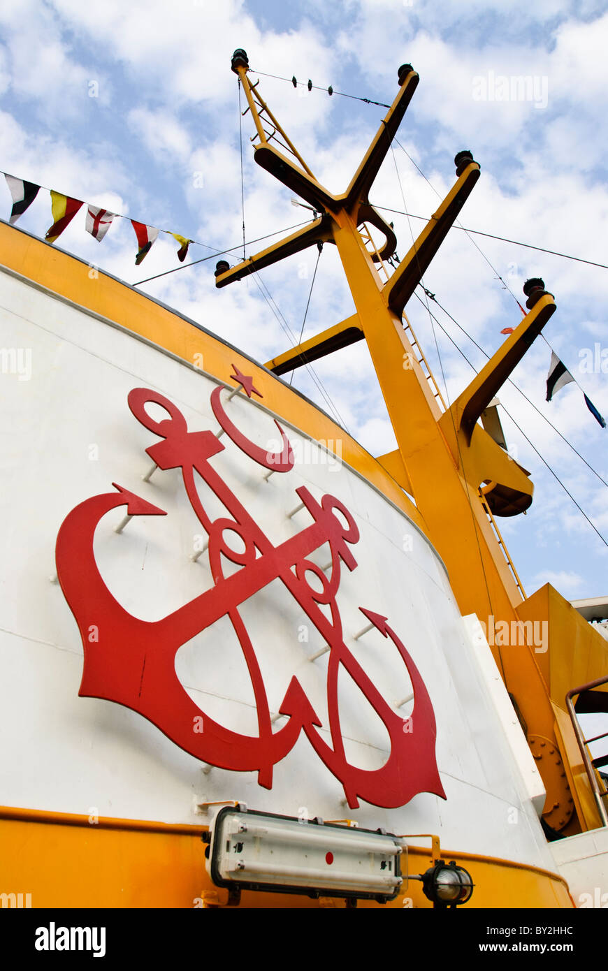 Insignia anchors hi-res stock photography and images - Alamy