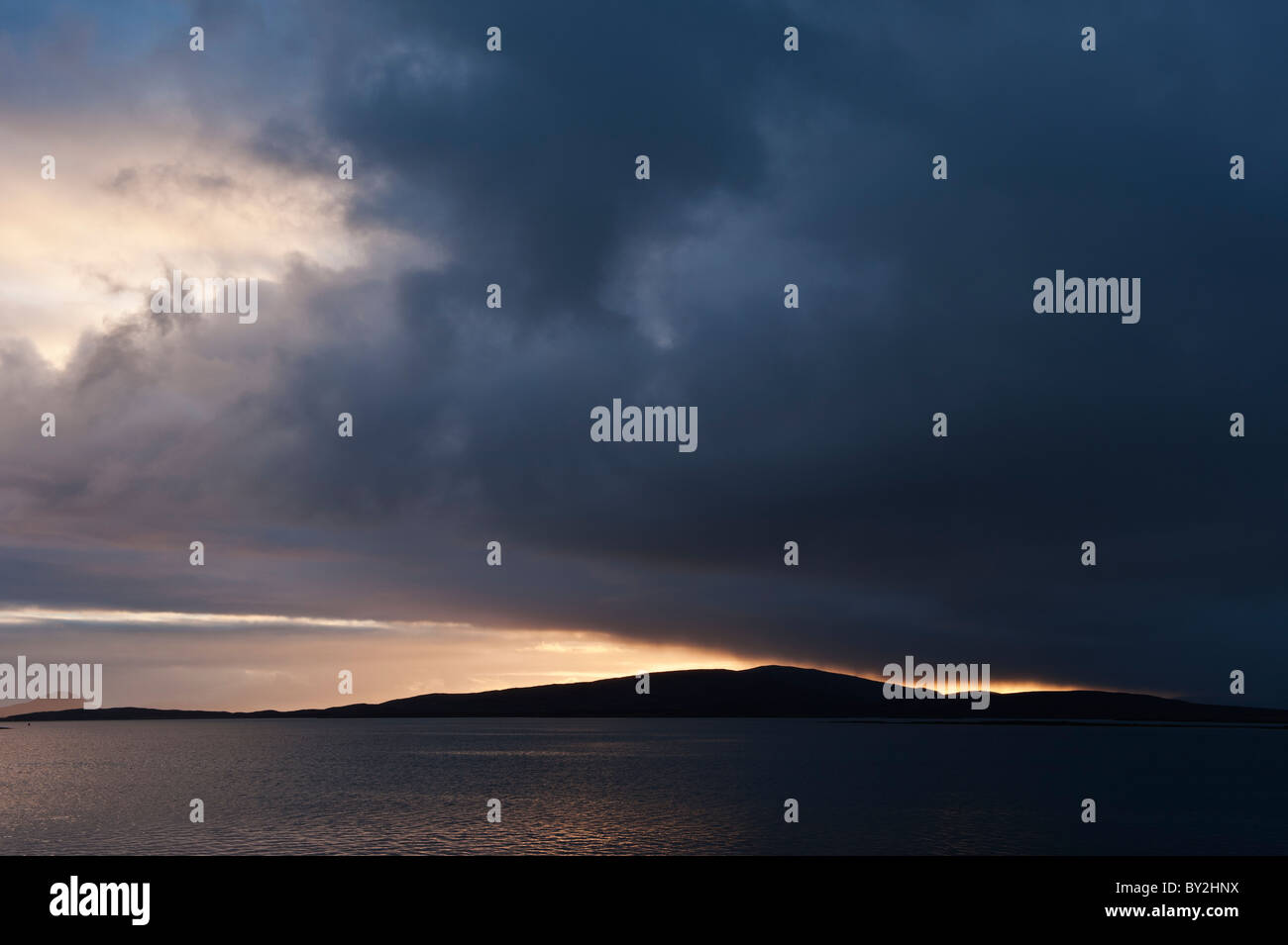 North uist sunset hi-res stock photography and images - Alamy