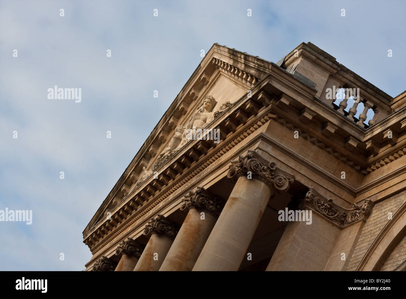 Close up of the front of a roman bulding Stock Photo - Alamy