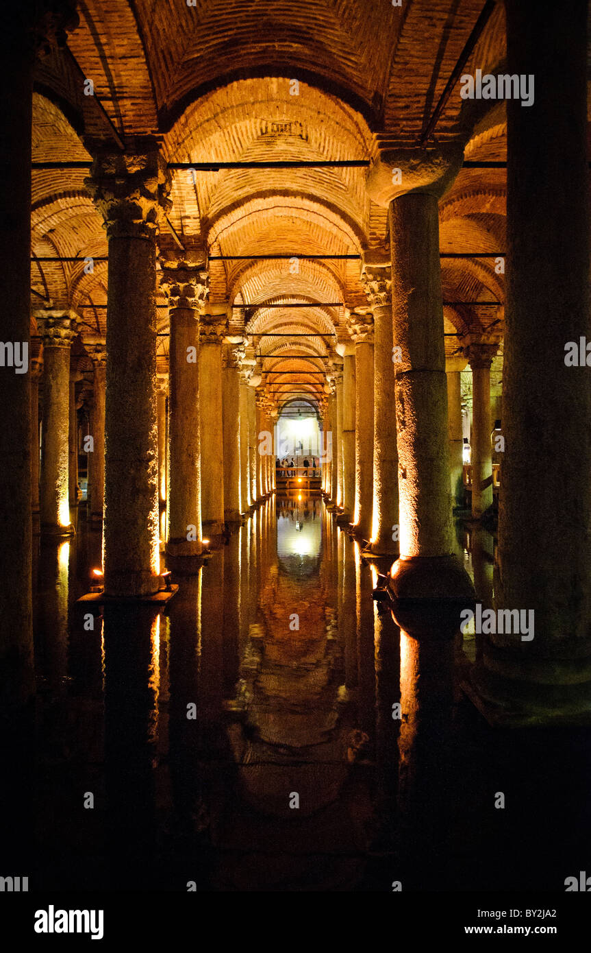 Basilica Cistern Istanbul Turkey // ISTANBUL, Turkey — The cistern ...