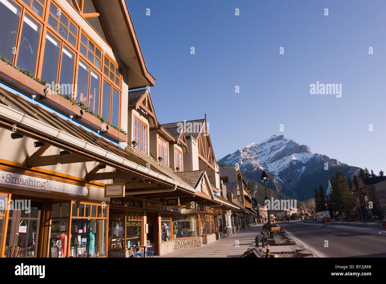 Banff's main street (Banff Avenue) at dawn with Cascade Mountain in the background, Banff ...