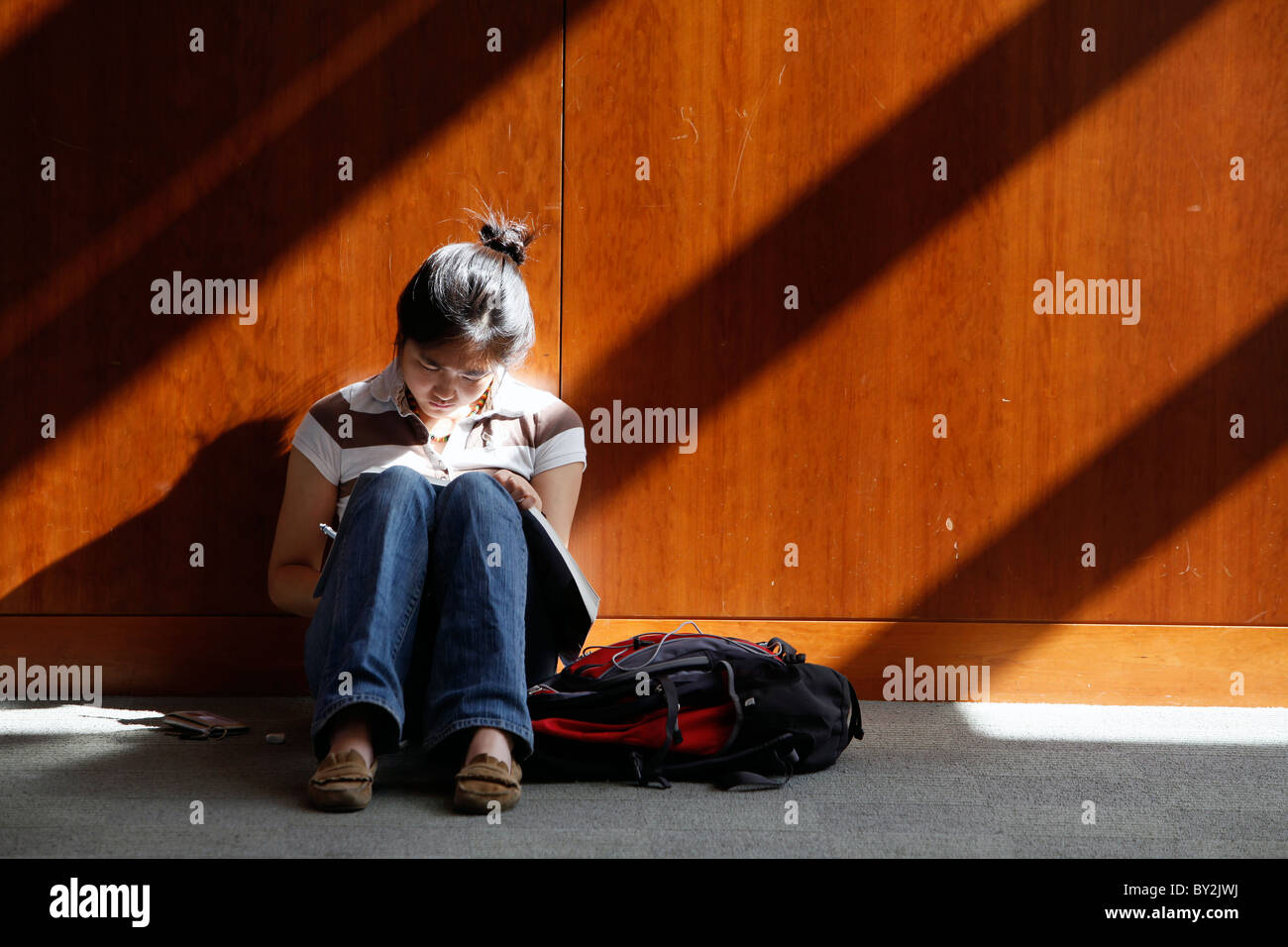 Study outside school hi-res stock photography and images - Alamy