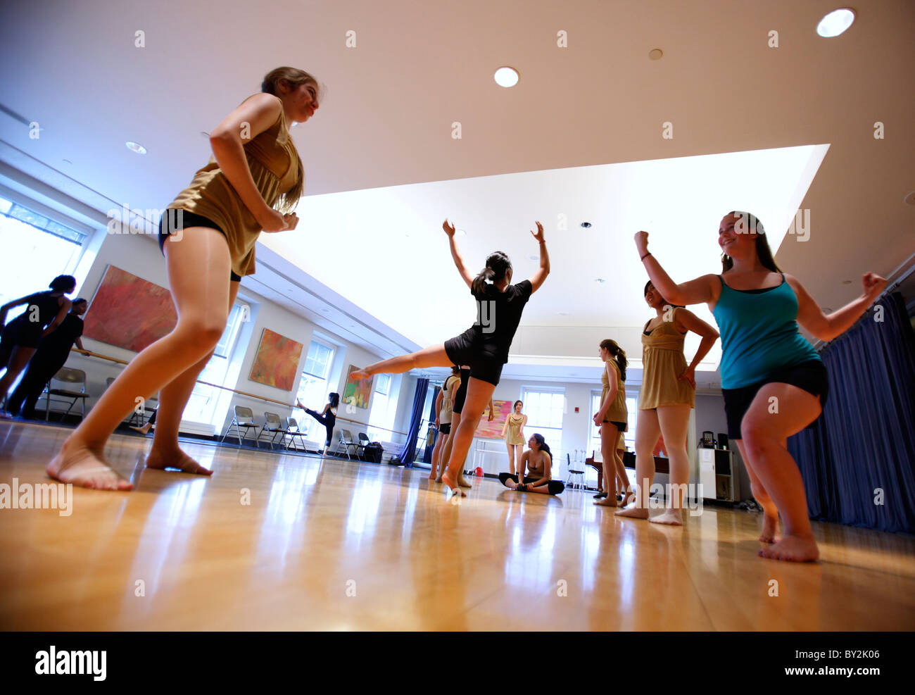 Teenagers Dance Class High Resolution Stock Photography and Images - Alamy