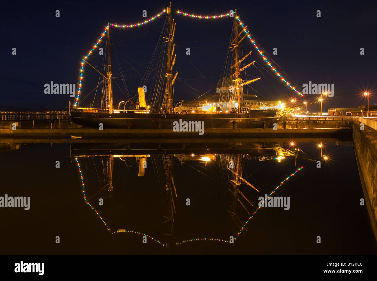 Dundee docks hi-res stock photography and images - Alamy