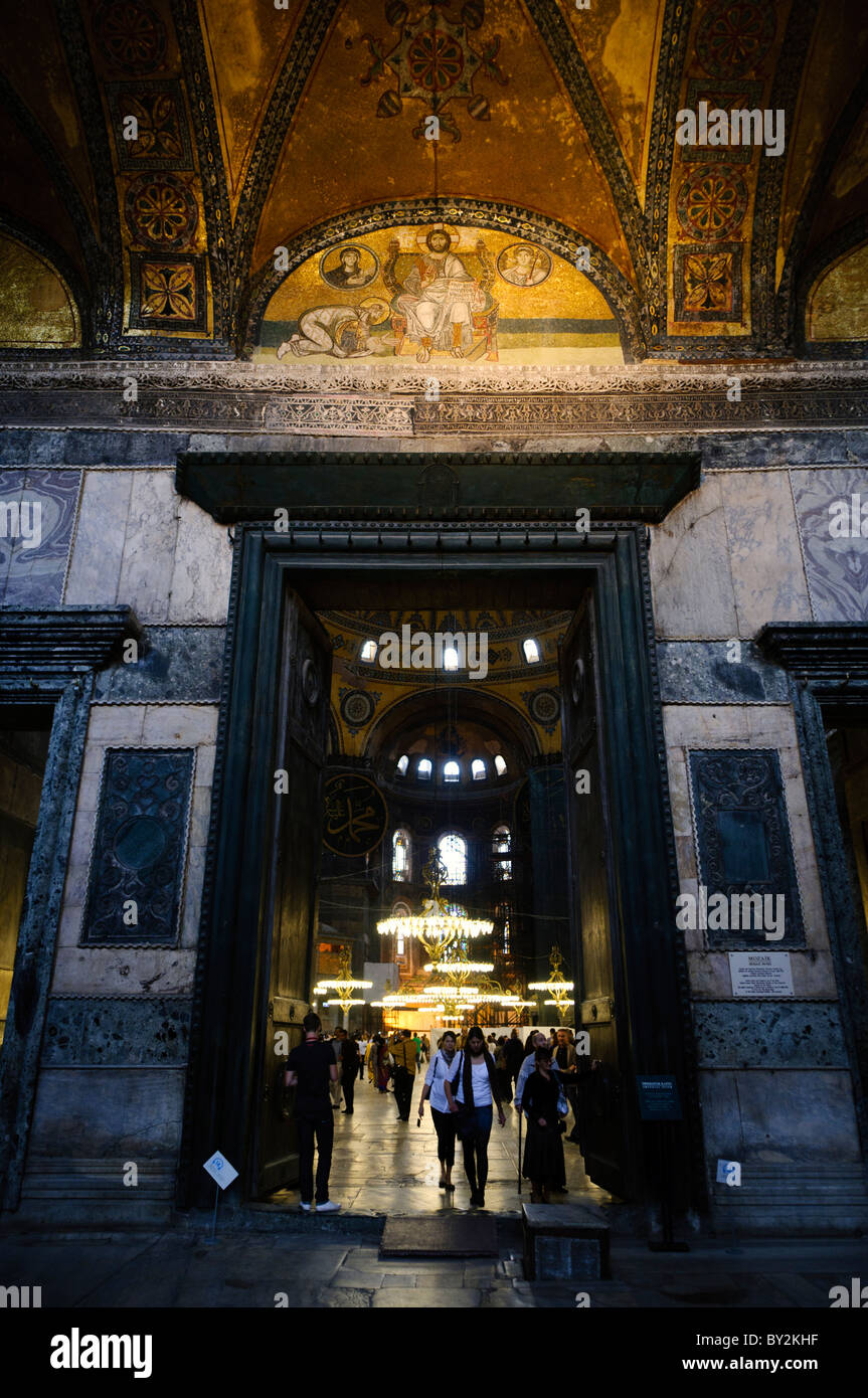 Byzantine architecture hi-res stock photography and images - Alamy