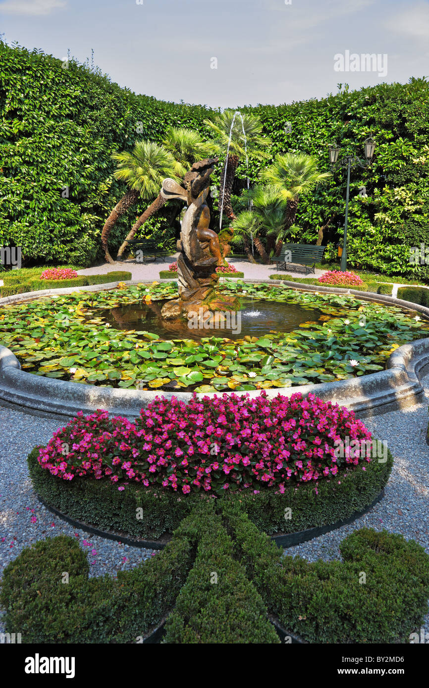 Magnificent park with fountains, statues, flower beds. Lake Como, Villa ...