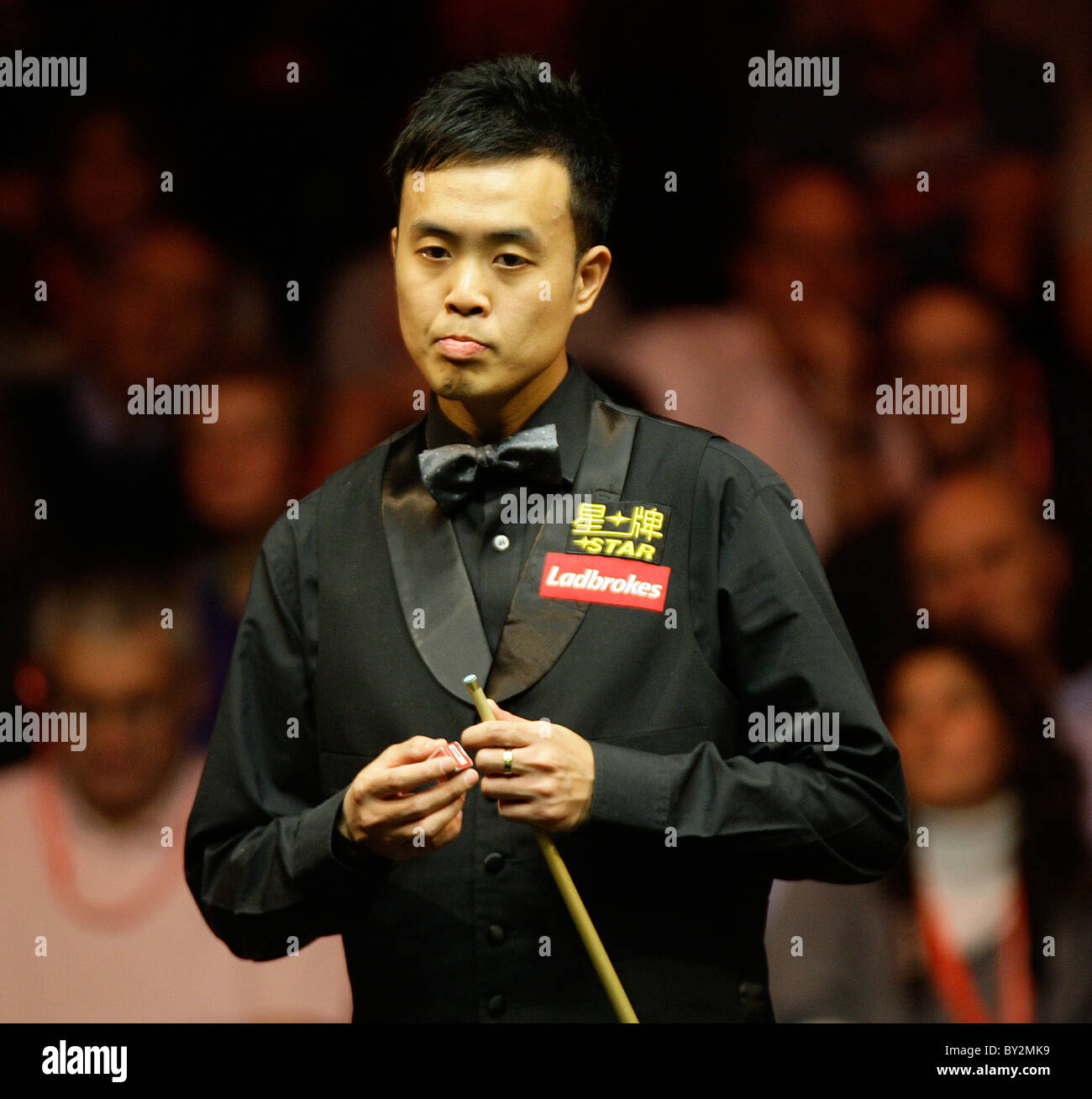 Snooker masters hi-res stock photography and images - Alamy