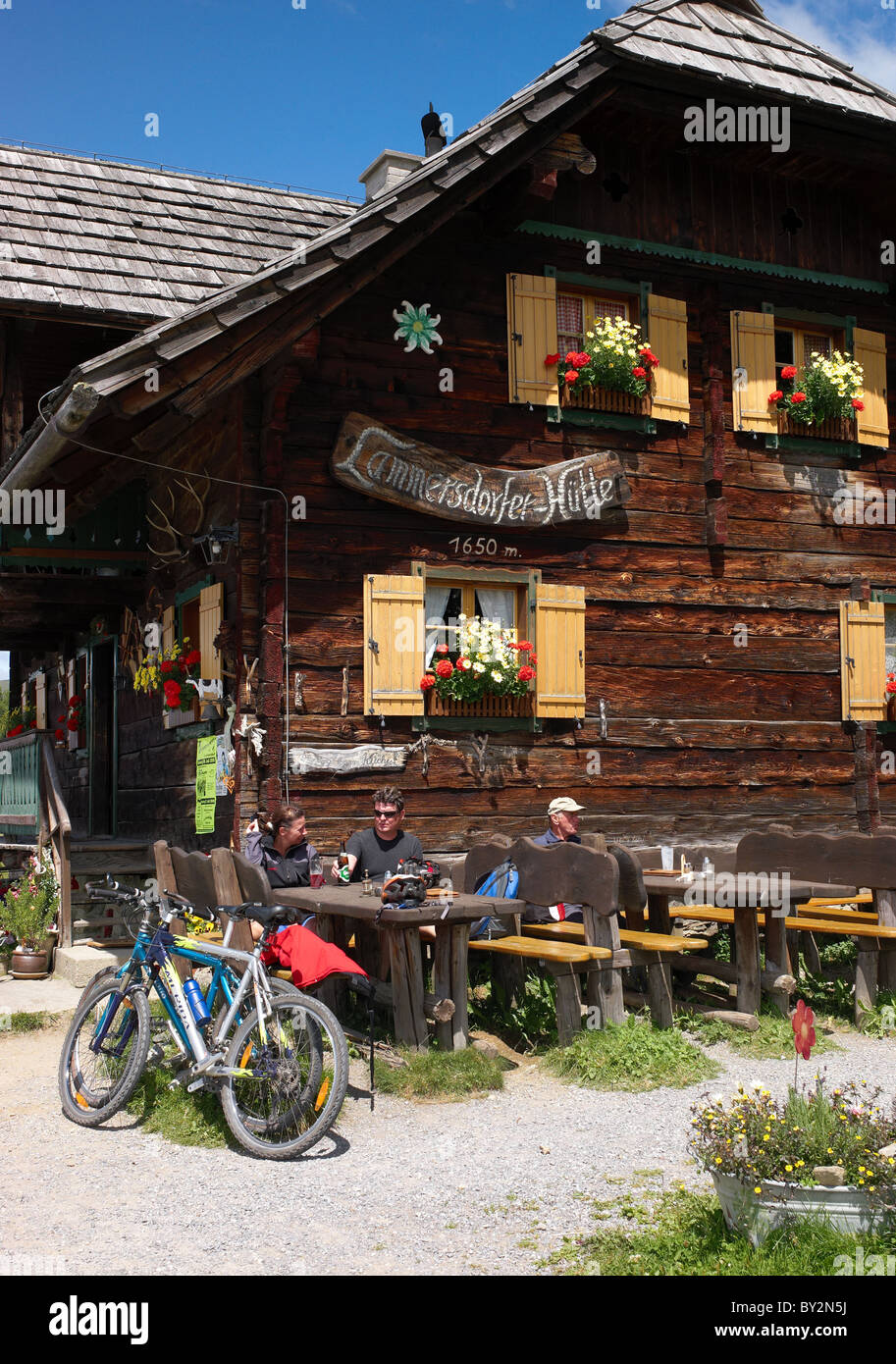 Traditional austrian cabin hi-res stock photography and images - Alamy