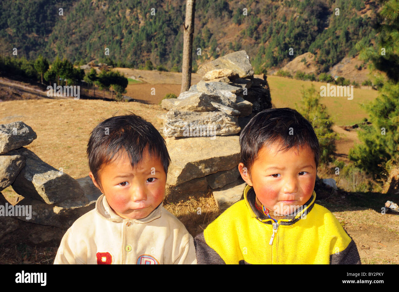 A group of Nepali children Stock Photo - Alamy