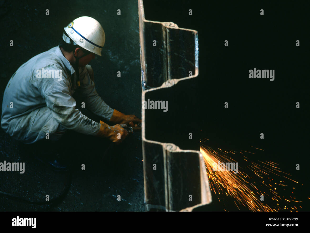 Japanese welder working on project in Japan Stock Photo - Alamy