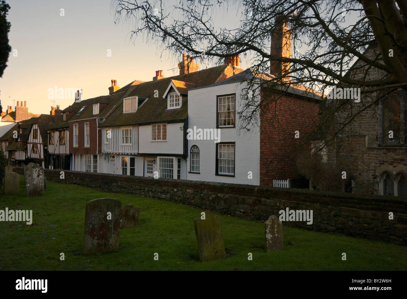 Church square rye houses hi-res stock photography and images - Alamy