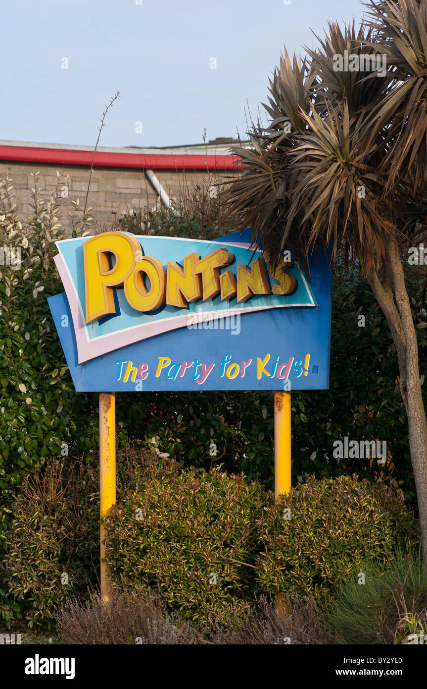 Pontins Holiday Camp Sign Stock Photo - Alamy