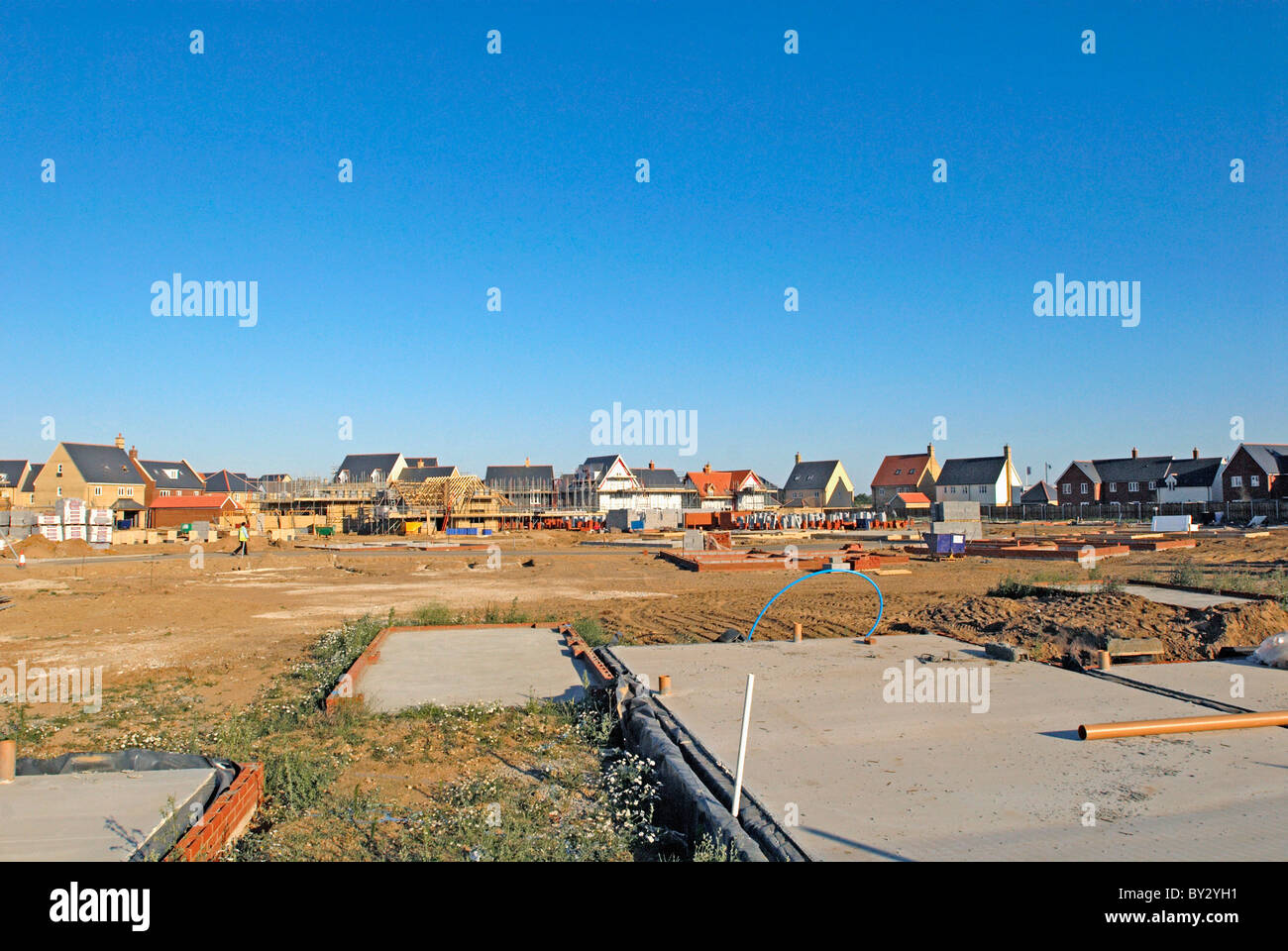 New housing at Ravenswood Ipswich UK Stock Photo - Alamy