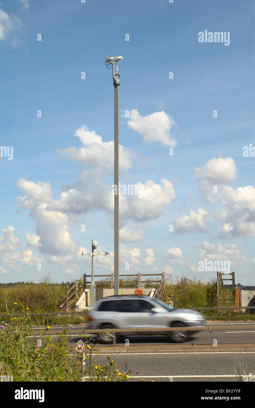 Traffic camera pole hi-res stock photography and images - Alamy