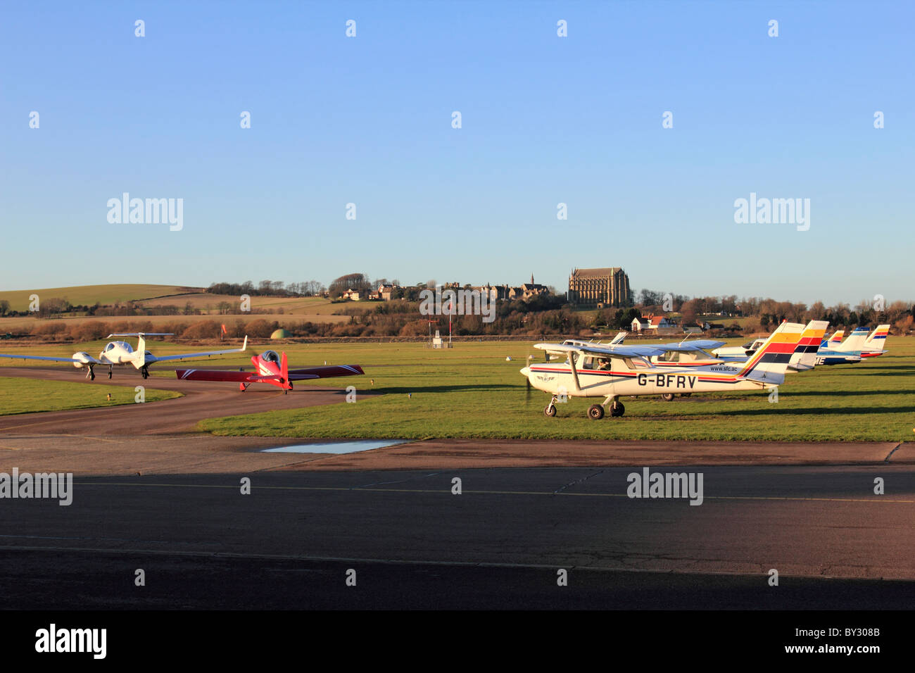 Aircraft shoreham airfield hi-res stock photography and images - Alamy
