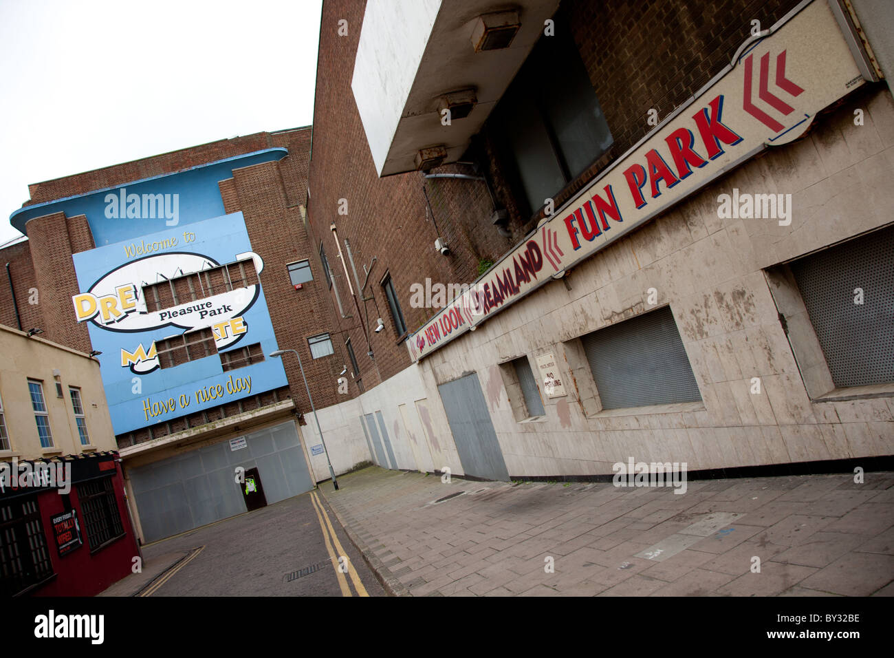 Old entrance to Dreamland theme park in Margate Stock Photo - Alamy