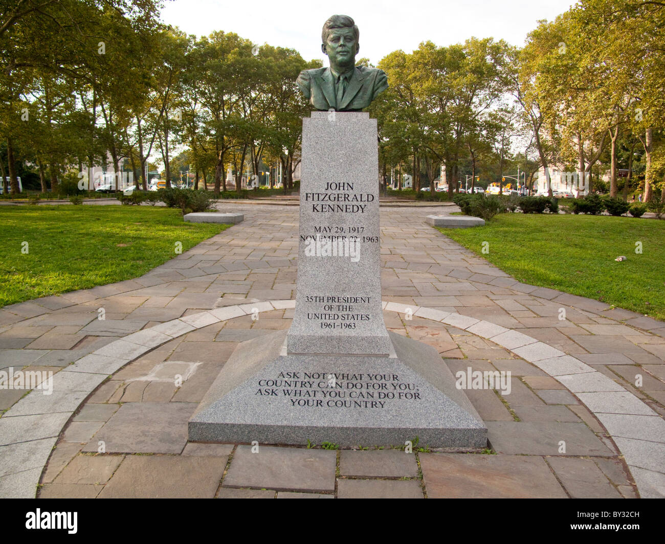 John F Kennedy Statue Grand Army Plaza Brooklyn NY Stock Photo - Alamy