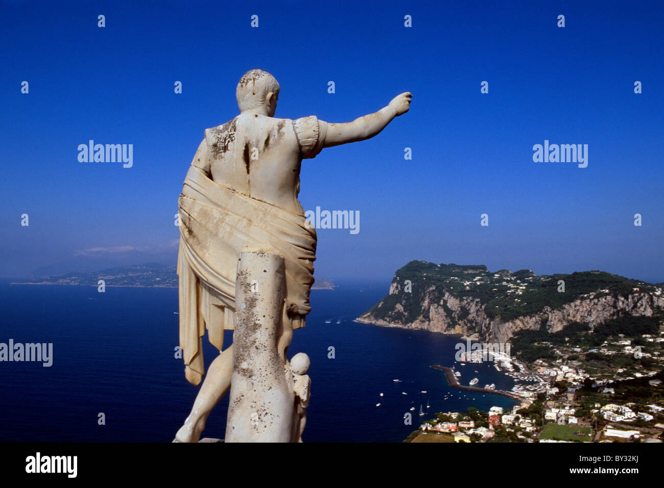 Hotel Caesar Augustus in Anacapri, Statue Augustus, Capri, Italy Stock ...