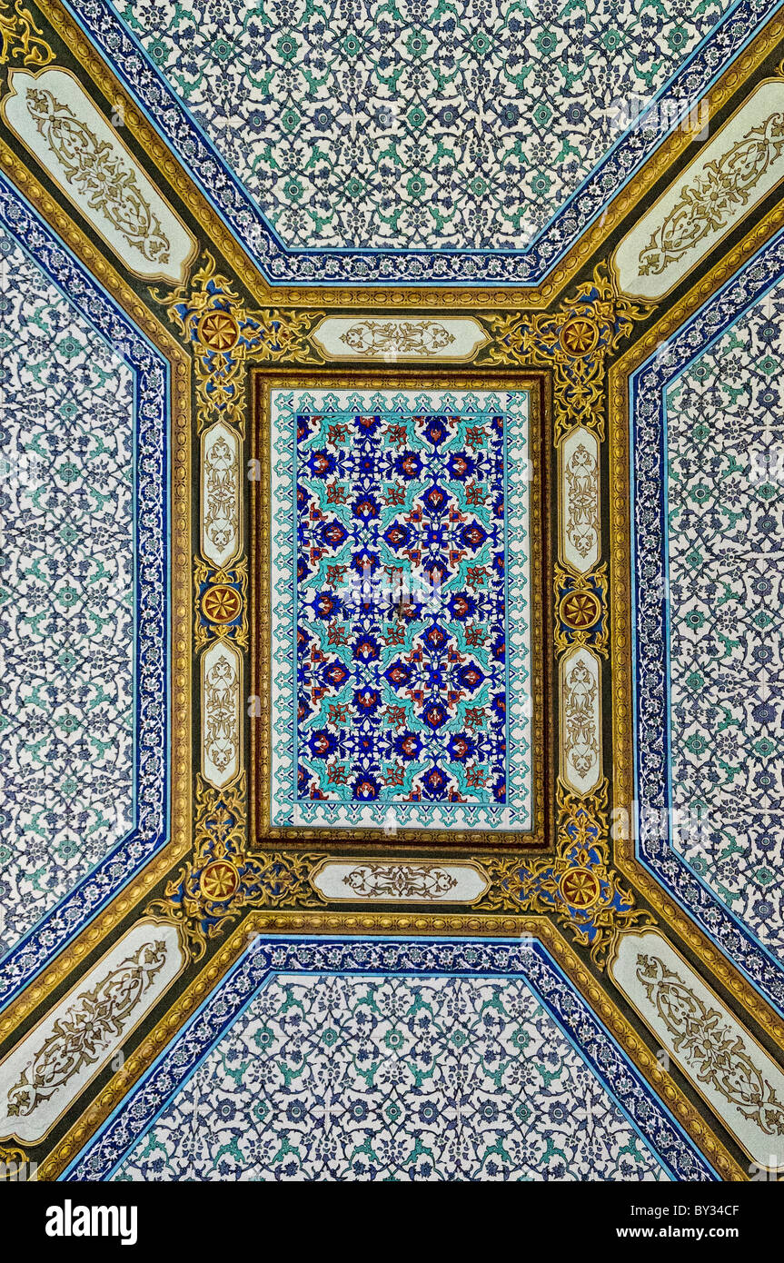 Topkapi Palace Harem Tiled Ceiling Istanbul // ISTANBUL, Turkey — An ...
