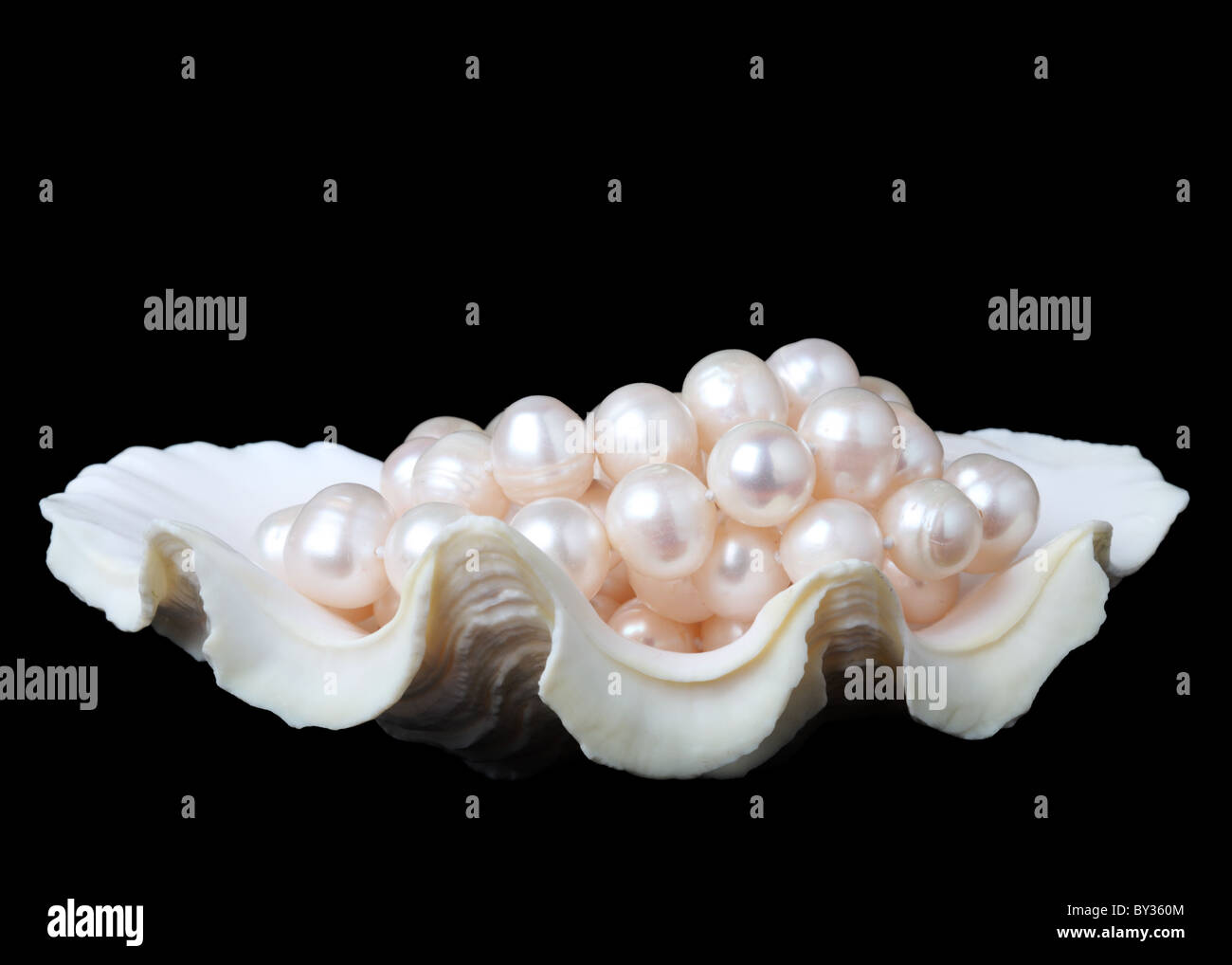Black pearl jewel hi-res stock photography and images - Alamy