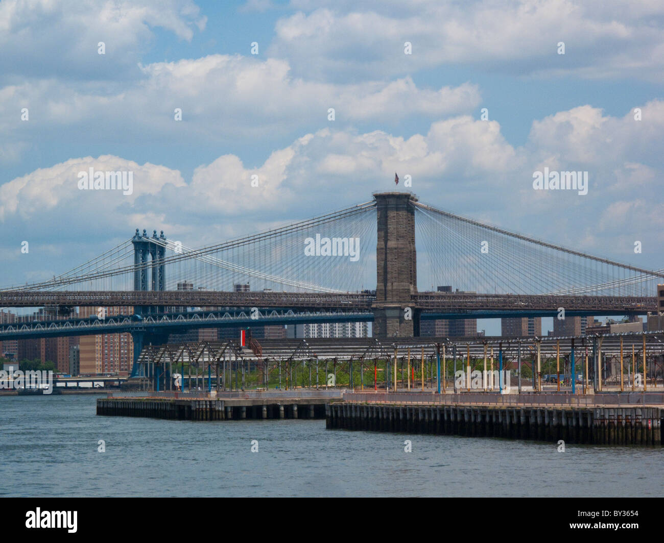 Docks and the Brooklyn Manhattan Bridges Stock Photo - Alamy