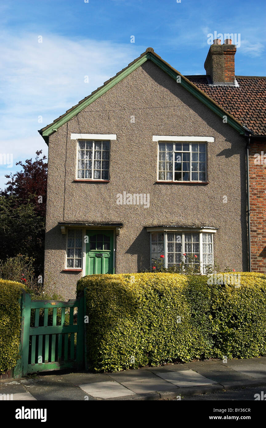Pebble dash house hi-res stock photography and images - Alamy