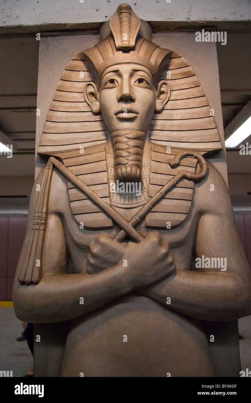 Museum station stop Toronto Subway Ontario Canada Stock Photo - Alamy