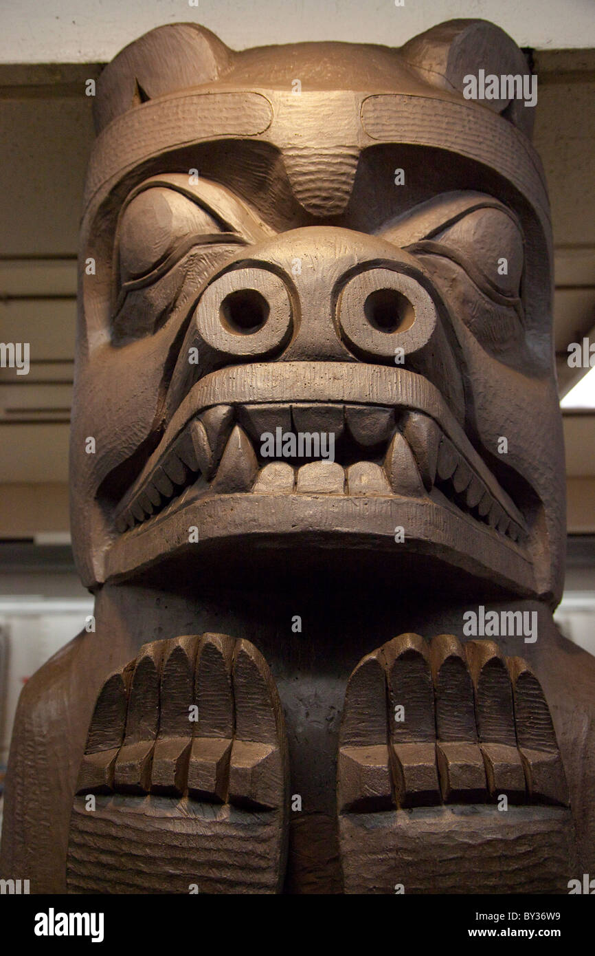 Museum station stop Toronto Subway Ontario Canada Stock Photo - Alamy