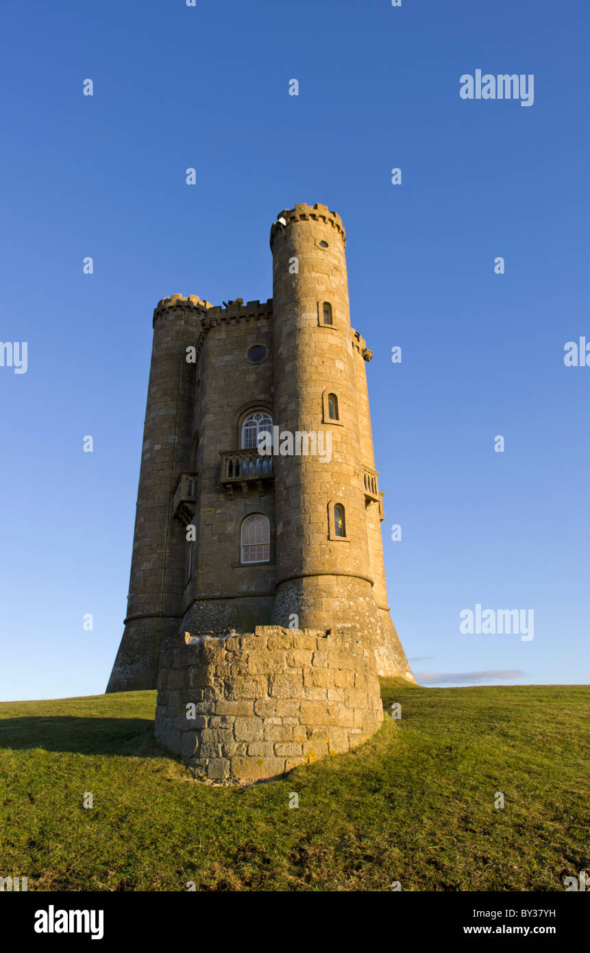 broadway tower country park cotswolds Stock Photo - Alamy