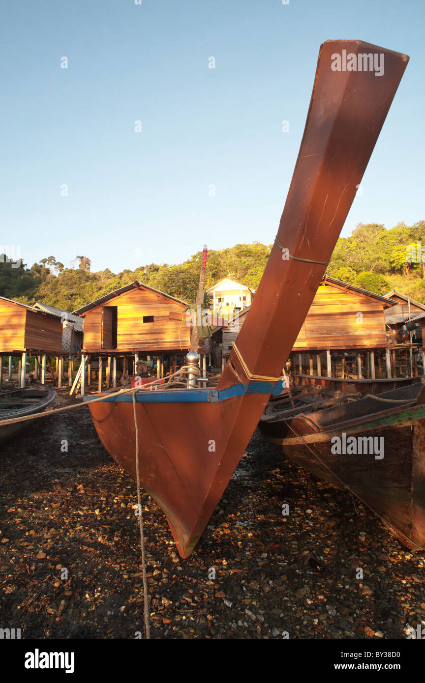 Moken fishing boat in south Thailand Stock Photo - Alamy