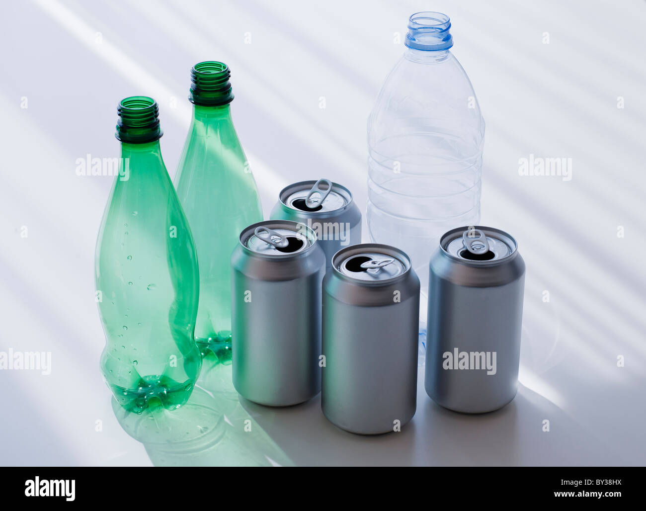 Plastic bottles and cans for recycling Stock Photo - Alamy