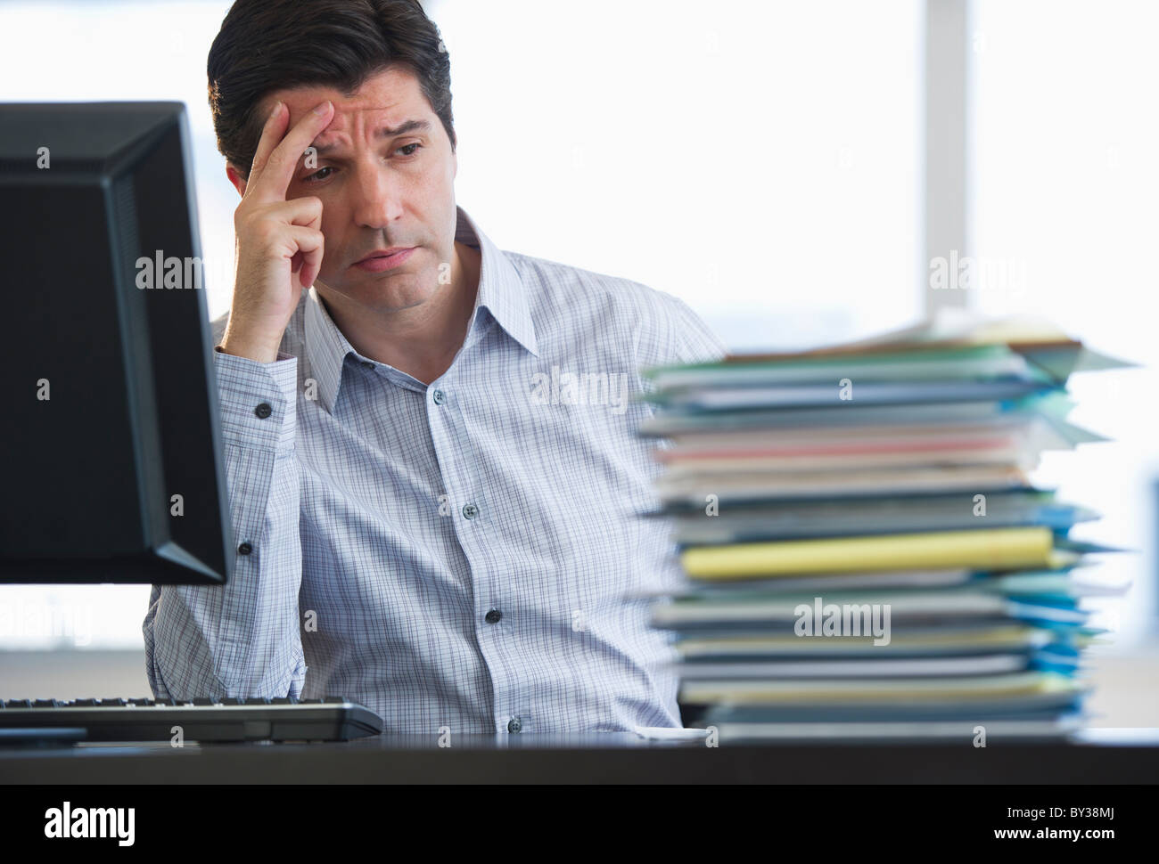 Tidy desk hi-res stock photography and images - Alamy