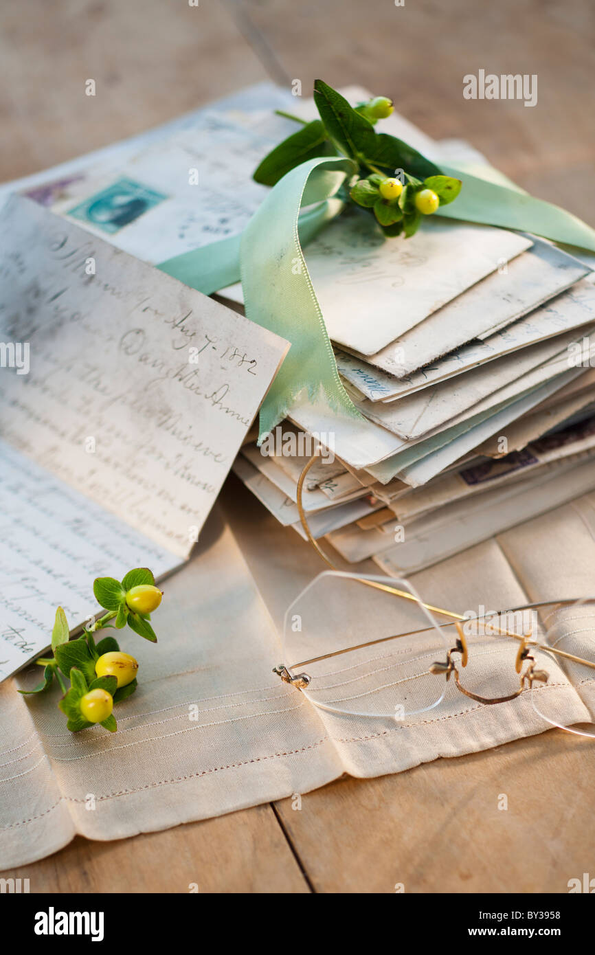Pile of letters hi-res stock photography and images - Alamy