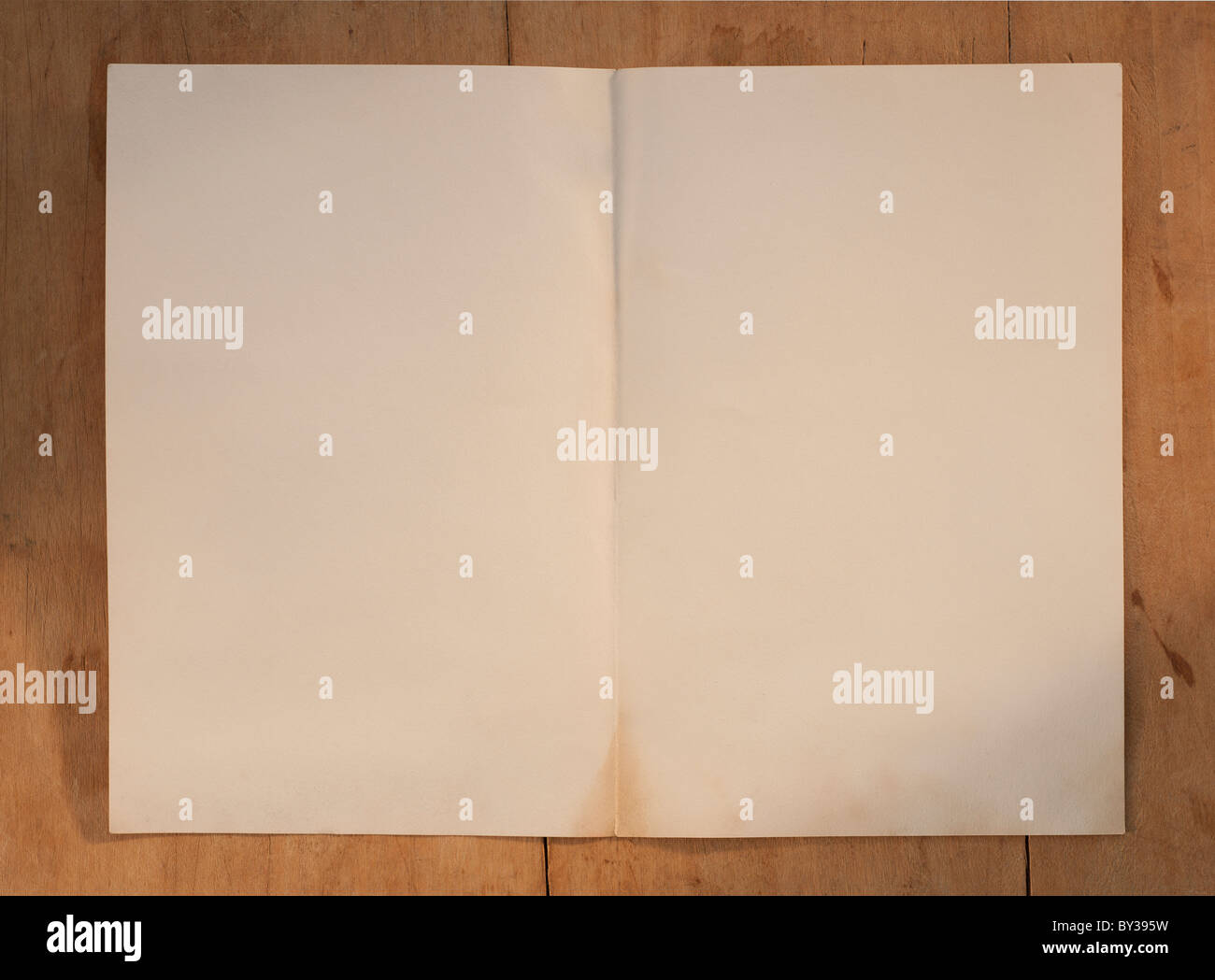 Page blank hi-res stock photography and images - Alamy