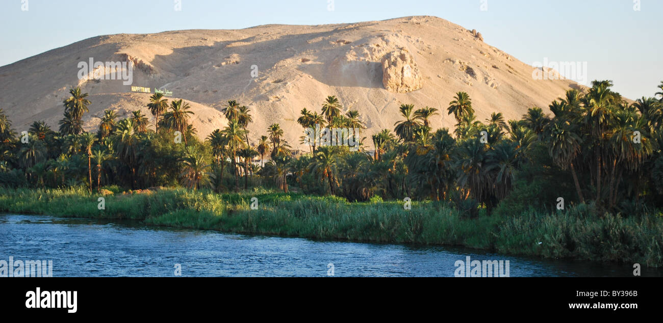 Egypt nile river desert tree hi-res stock photography and images - Alamy